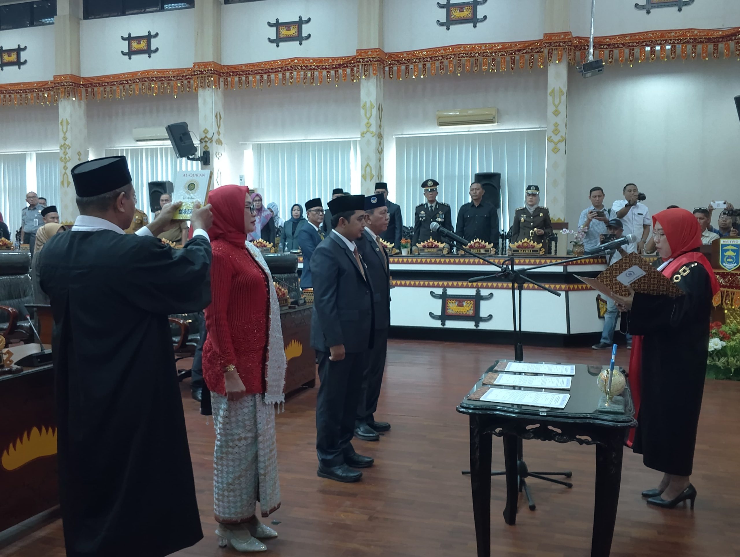 Ria Hartini resmi dilantik sebagai Ketua DPRD Kota Metro - Gibrantv